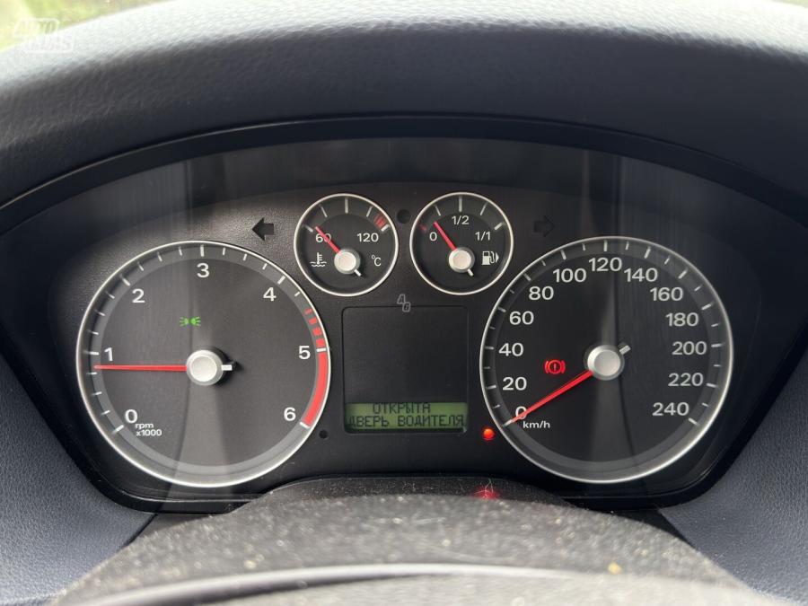 Ford Focus 2006 Ukmergė, ar dzinēja tilpumu 1.80 L un nobraukumu 270 tūkst. km par 550 €, foto 13 vietnē AUTOMOTO.COM.LV