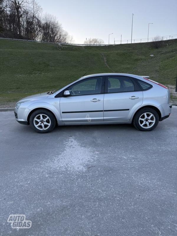 Ford Focus 2007 in Kaunas, with an engine capacity of 1.60 L and mileage of 223 thousand km for 1700 €, photo 3 on AUTOMOTO.COM.LV