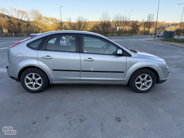 Ford Focus 2007 in Kaunas, with an engine capacity of 1.60 L and mileage of 223 thousand km for 1700 €, photo 7 on AUTOMOTO.COM.LV