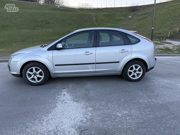 Ford Focus 2007 in Kaunas, with an engine capacity of 1.60 L and mileage of 223 thousand km for 1700 €, photo 10 on AUTOMOTO.COM.LV