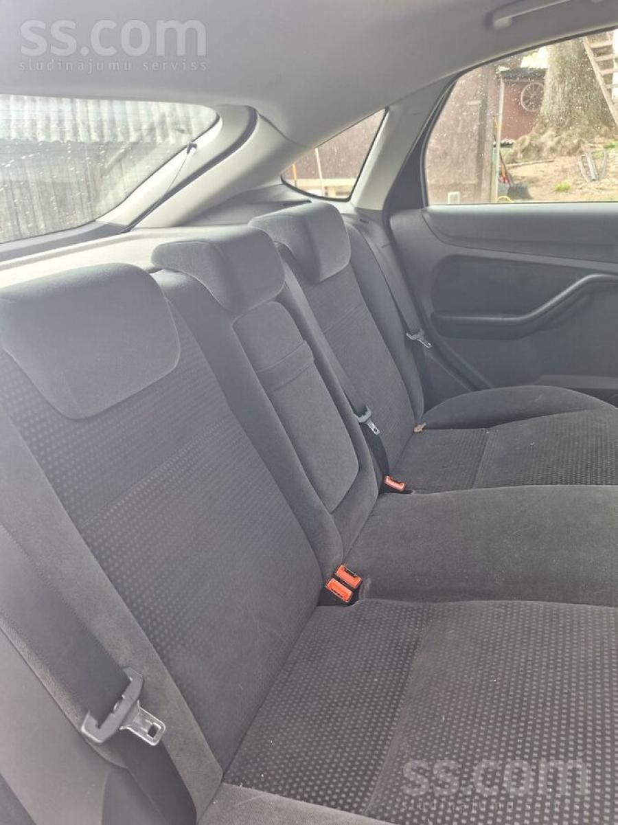 Ford Focus 2007 in Jekabpils, with an engine capacity of 2.00 L and mileage of 335 thousand km for 800 €, photo 12 on AUTOMOTO.COM.LV