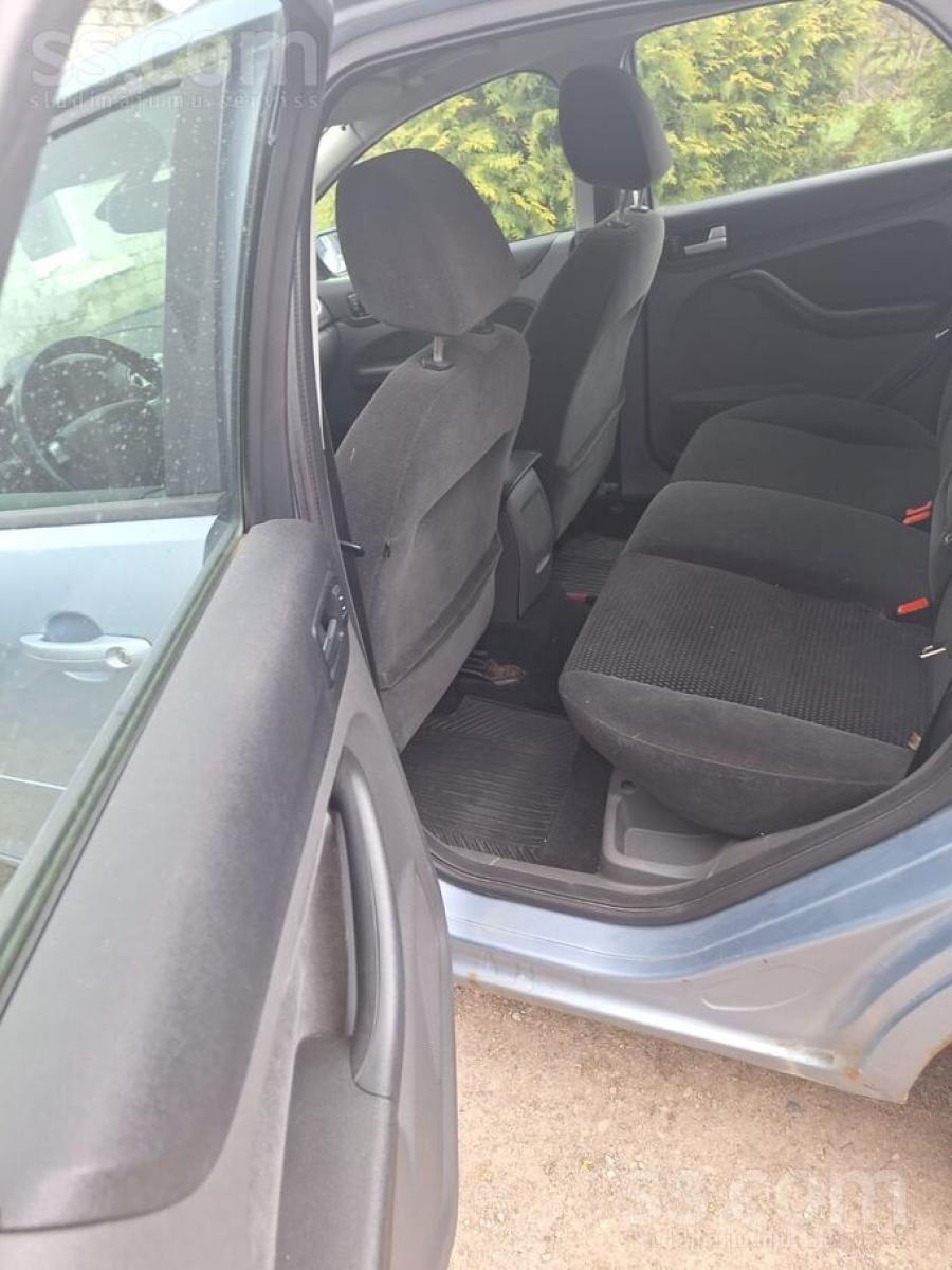 Ford Focus 2007 in Jekabpils, with an engine capacity of 2.00 L and mileage of 335 thousand km for 800 €, photo 13 on AUTOMOTO.COM.LV