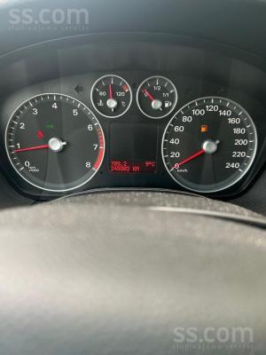 Ford Focus 2007 Rīga, ar dzinēja tilpumu 1.60 L un nobraukumu 246 tūkst. km par 1300 €, foto 3 vietnē AUTOMOTO.COM.LV