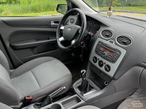 Ford Focus 2007 in Siauliai, with an engine capacity of 1.60 L and mileage of 235 thousand km for 630 €, photo 11 on AUTOMOTO.COM.LV