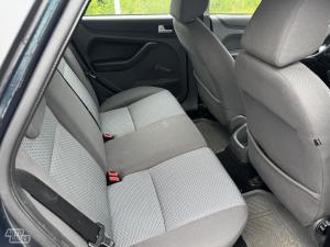 Ford Focus 2007 in Siauliai, with an engine capacity of 1.60 L and mileage of 235 thousand km for 630 €, photo 12 on AUTOMOTO.COM.LV