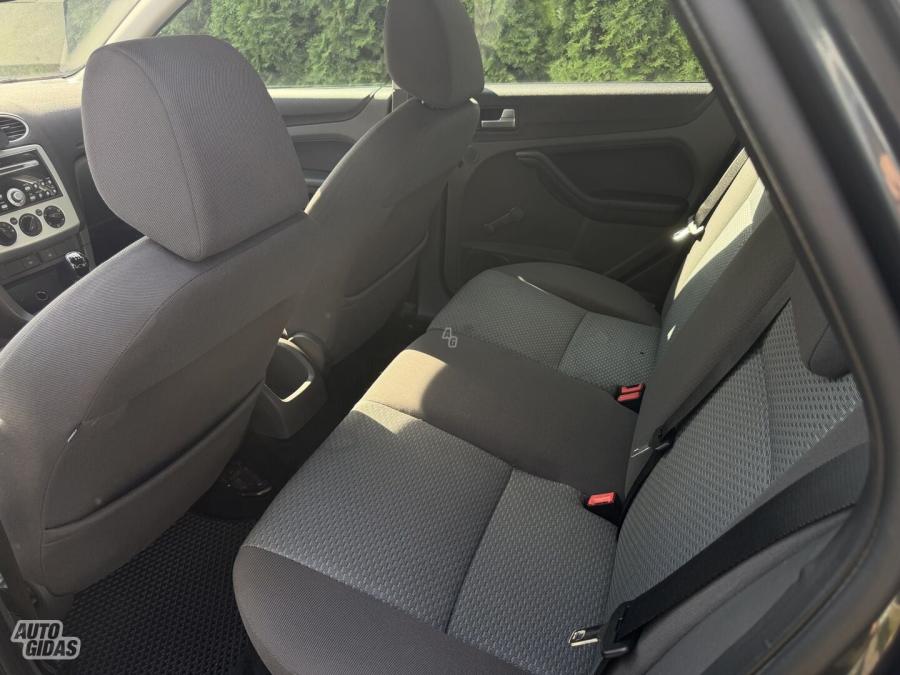 Ford Focus 2007 Šauļi, ar dzinēja tilpumu 1.60 L un nobraukumu 255 tūkst. km par 1500 €, foto 9 vietnē AUTOMOTO.COM.LV