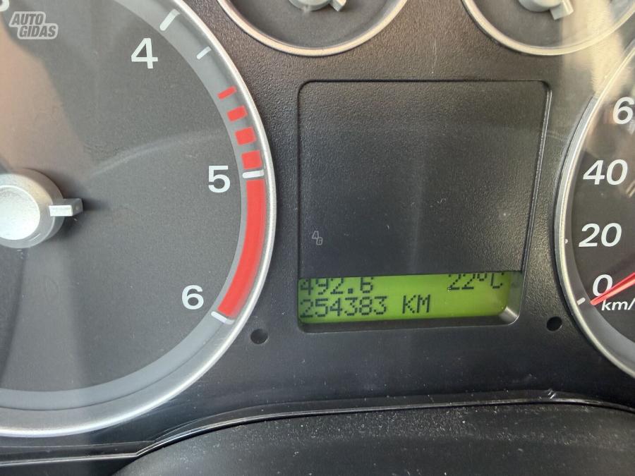Ford Focus 2007 Šauļi, ar dzinēja tilpumu 1.60 L un nobraukumu 255 tūkst. km par 1500 €, foto 11 vietnē AUTOMOTO.COM.LV
