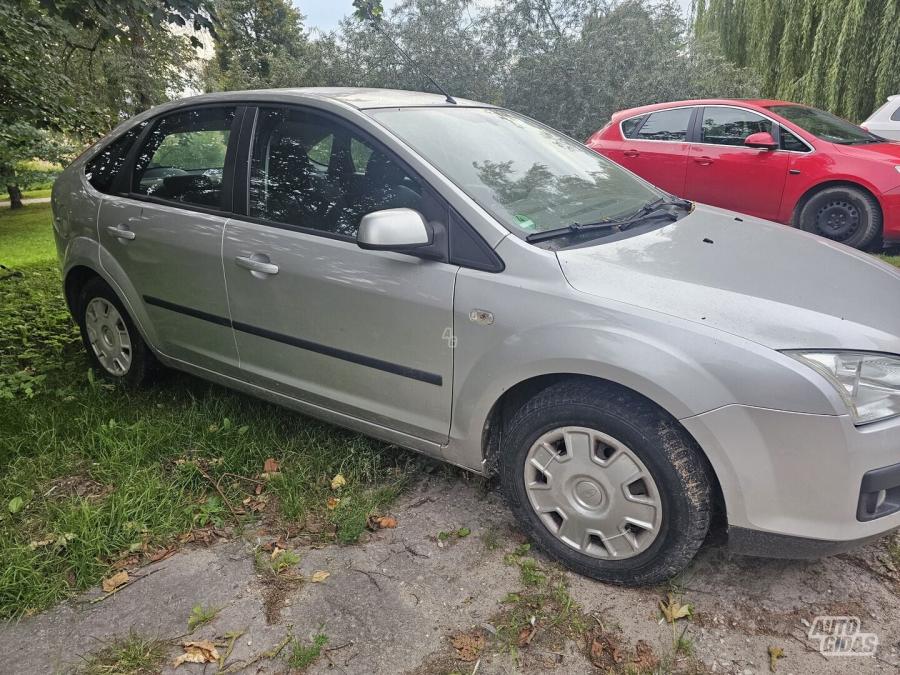Ford Focus 2007 Marijampole, ar dzinēja tilpumu 1.40 L un nobraukumu 130 tūkst. km par 500 €, foto 3 vietnē AUTOMOTO.COM.LV