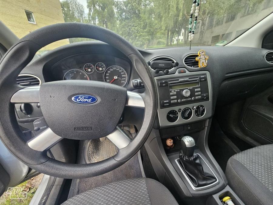 Ford Focus 2007 Marijampole, ar dzinēja tilpumu 1.40 L un nobraukumu 130 tūkst. km par 500 €, foto 6 vietnē AUTOMOTO.COM.LV