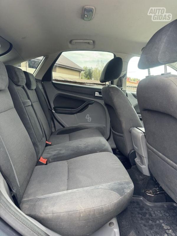 Ford Focus 2008 Viļņa, ar dzinēja tilpumu 1.80 L un nobraukumu 350 tūkst. km par 700 €, foto 5 vietnē AUTOMOTO.COM.LV