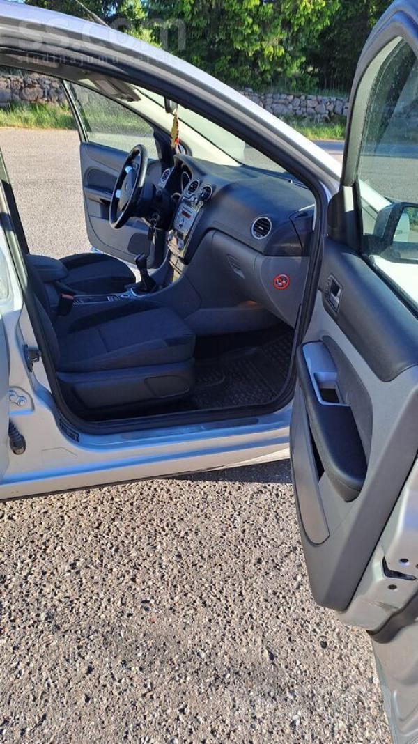 Ford Focus 2008 in Talsi, with an engine capacity of 1.80 L and mileage of 375 thousand km for 2450 €, photo 8 on AUTOMOTO.COM.LV