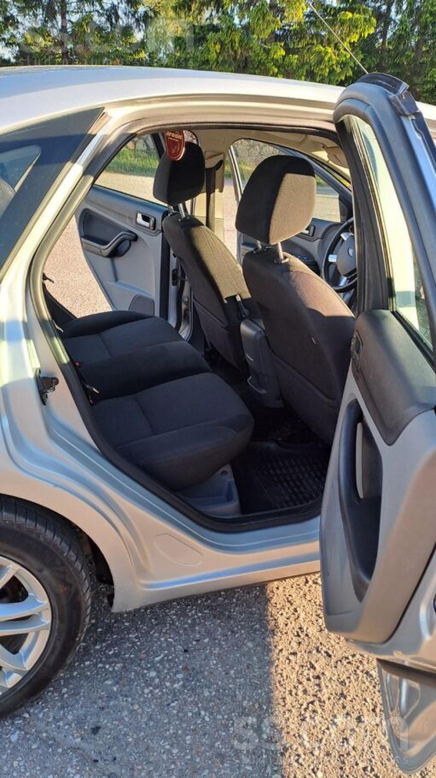 Ford Focus 2008 Talsi, ar dzinēja tilpumu 1.80 L un nobraukumu 375 tūkst. km par 2450 €, foto 11 vietnē AUTOMOTO.COM.LV
