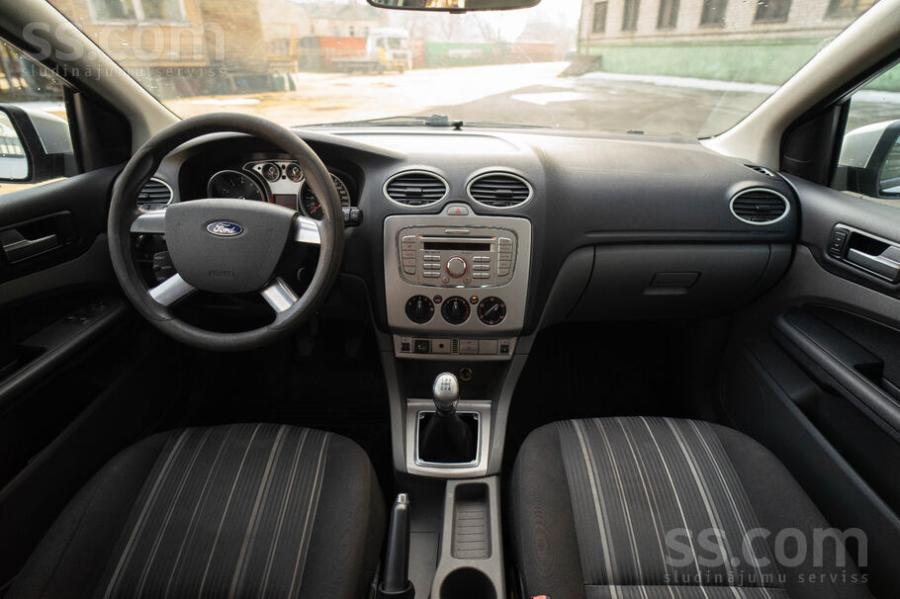 Ford Focus 2008 Rīga, ar dzinēja tilpumu 1.60 L un nobraukumu 238 tūkst. km par 1390 €, foto 9 vietnē AUTOMOTO.COM.LV