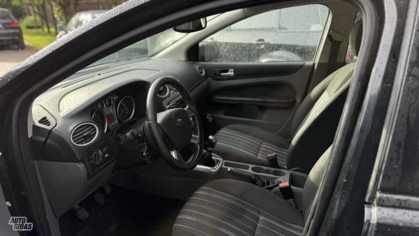 Ford Focus 2008 Viļņa, ar dzinēja tilpumu 1.60 L un nobraukumu 193 tūkst. km par 1150 €, foto 10 vietnē AUTOMOTO.COM.LV