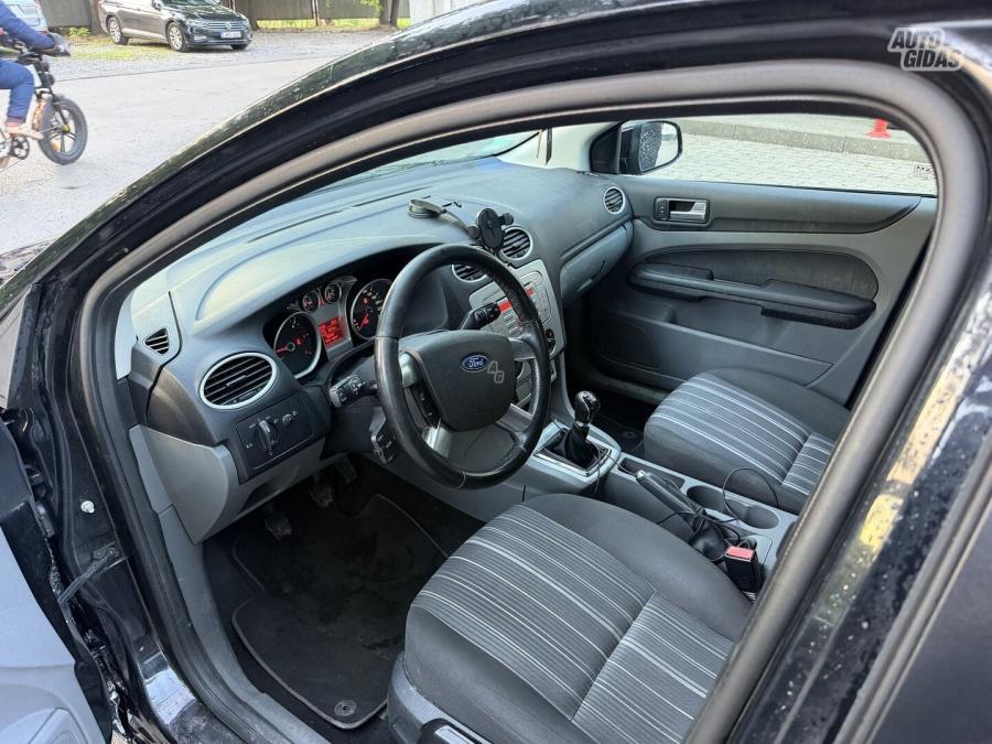 Ford Focus 2008 Klaipėda, ar dzinēja tilpumu 1.60 L un nobraukumu 280 tūkst. km par 1350 €, foto 6 vietnē AUTOMOTO.COM.LV