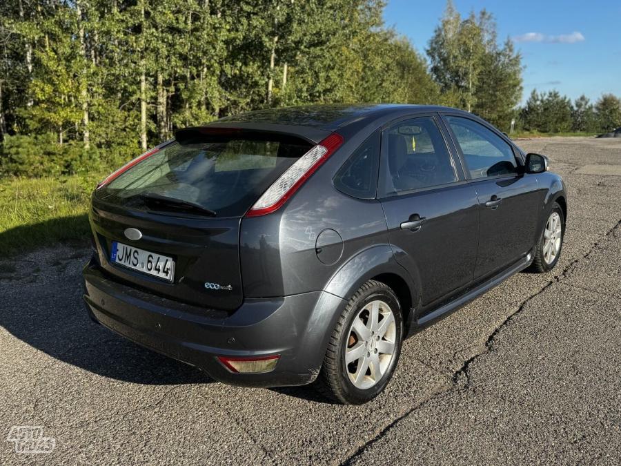 Ford Focus 2008 in Siauliai, with an engine capacity of 1.60 L and mileage of 265 thousand km for 1350 €, photo 9 on AUTOMOTO.COM.LV