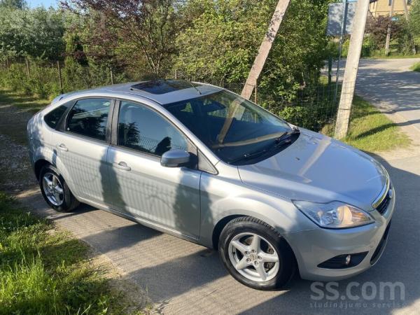 Ford Focus 2009 Rēzekne, ar dzinēja tilpumu 1.60 L un nobraukumu 301 tūkst. km par 2550 €, foto 4 vietnē AUTOMOTO.COM.LV