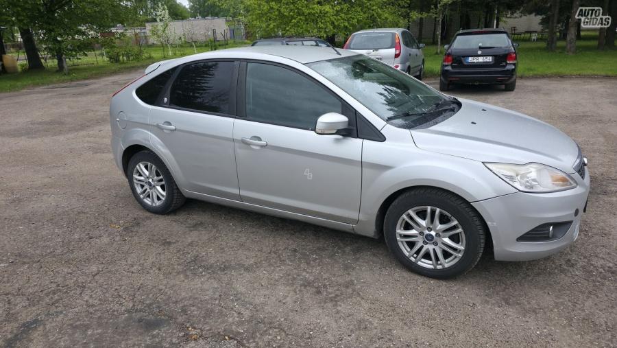 Ford Focus 2009 in Panevezys, with an engine capacity of 1.80 L and mileage of 246 thousand km for 1900 €, photo 4 on AUTOMOTO.COM.LV