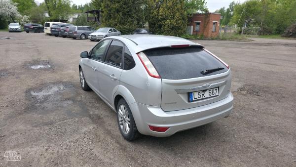 Ford Focus 2009 in Panevezys, with an engine capacity of 1.80 L and mileage of 246 thousand km for 1900 €, photo 5 on AUTOMOTO.COM.LV