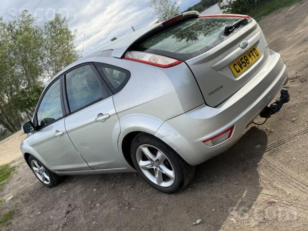 Ford Focus 2009 Rīga, ar dzinēja tilpumu 1.80 L un nobraukumu 211 tūkst. km par 600 €, foto 3 vietnē AUTOMOTO.COM.LV