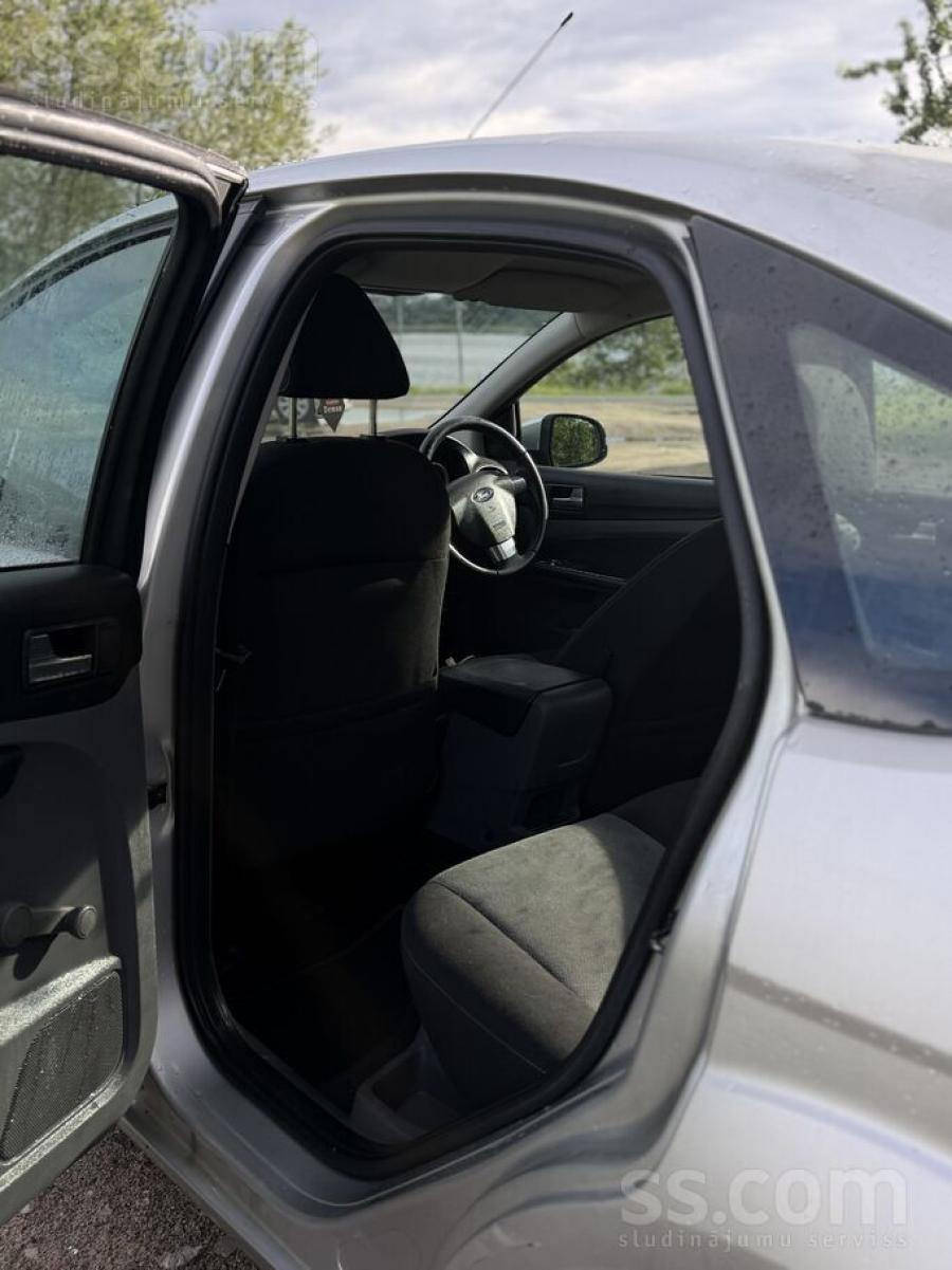 Ford Focus 2009 Rīga, ar dzinēja tilpumu 1.80 L un nobraukumu 211 tūkst. km par 600 €, foto 6 vietnē AUTOMOTO.COM.LV