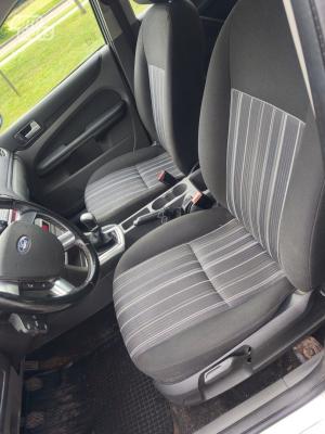 Ford Focus 2009 Viļņa, ar dzinēja tilpumu 1.60 L un nobraukumu 250 tūkst. km par 830 €, foto 9 vietnē AUTOMOTO.COM.LV