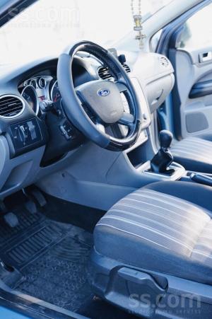 Ford Focus 2009 Rīga, ar dzinēja tilpumu 1.60 L un nobraukumu 304 tūkst. km par 1500 €, foto 10 vietnē AUTOMOTO.COM.LV