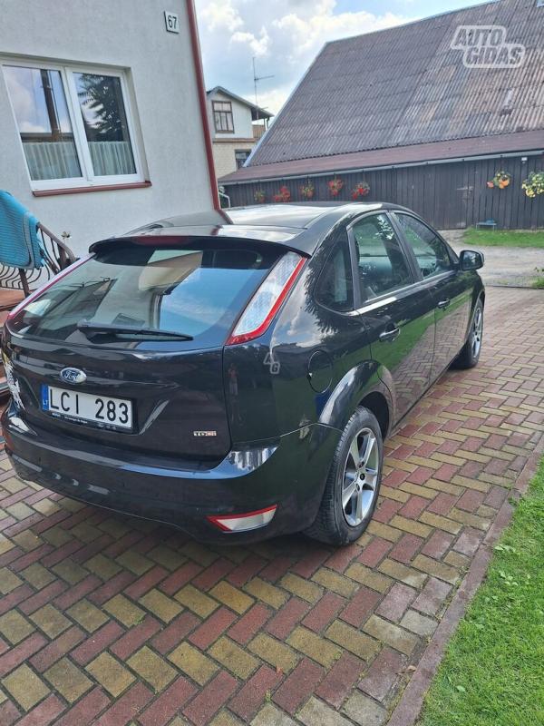 Ford Focus 2009 Viļņa, ar dzinēja tilpumu 2.00 L un nobraukumu 260 tūkst. km par 2200 €, foto 5 vietnē AUTOMOTO.COM.LV