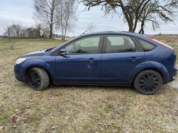 Ford Focus 2010 Utena, ar dzinēja tilpumu 1.60 L un nobraukumu 165 tūkst. km par 1250 €, foto 4 vietnē AUTOMOTO.COM.LV