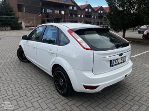 Ford Focus 2010 Trakai, ar dzinēja tilpumu 1.60 L un nobraukumu 258 tūkst. km par 1990 €, foto 4 vietnē AUTOMOTO.COM.LV
