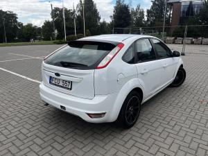 Ford Focus 2010 Trakai, ar dzinēja tilpumu 1.60 L un nobraukumu 258 tūkst. km par 1990 €, foto 5 vietnē AUTOMOTO.COM.LV