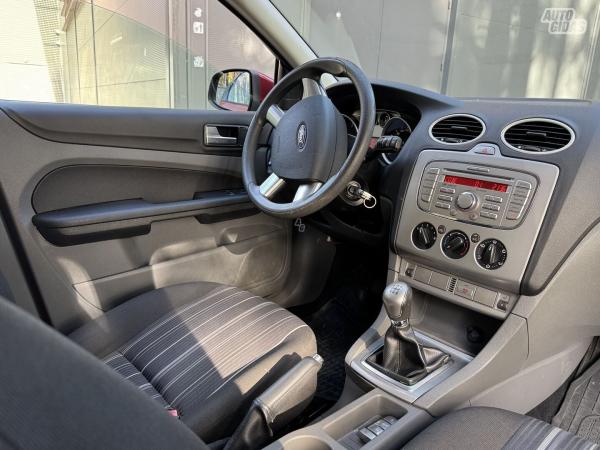 Ford Focus 2010 Alīta, ar dzinēja tilpumu 1.60 L un nobraukumu 155 tūkst. km par 3499 €, foto 10 vietnē AUTOMOTO.COM.LV