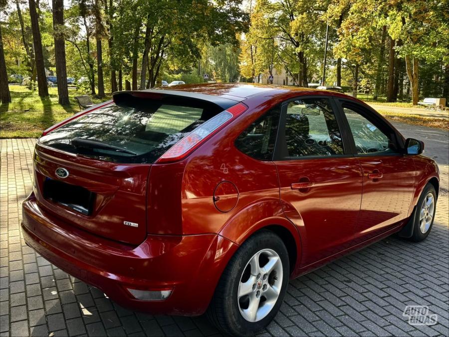 Ford Focus 2010 Alīta, ar dzinēja tilpumu 1.60 L un nobraukumu 155 tūkst. km par 3499 €, foto 15 vietnē AUTOMOTO.COM.LV