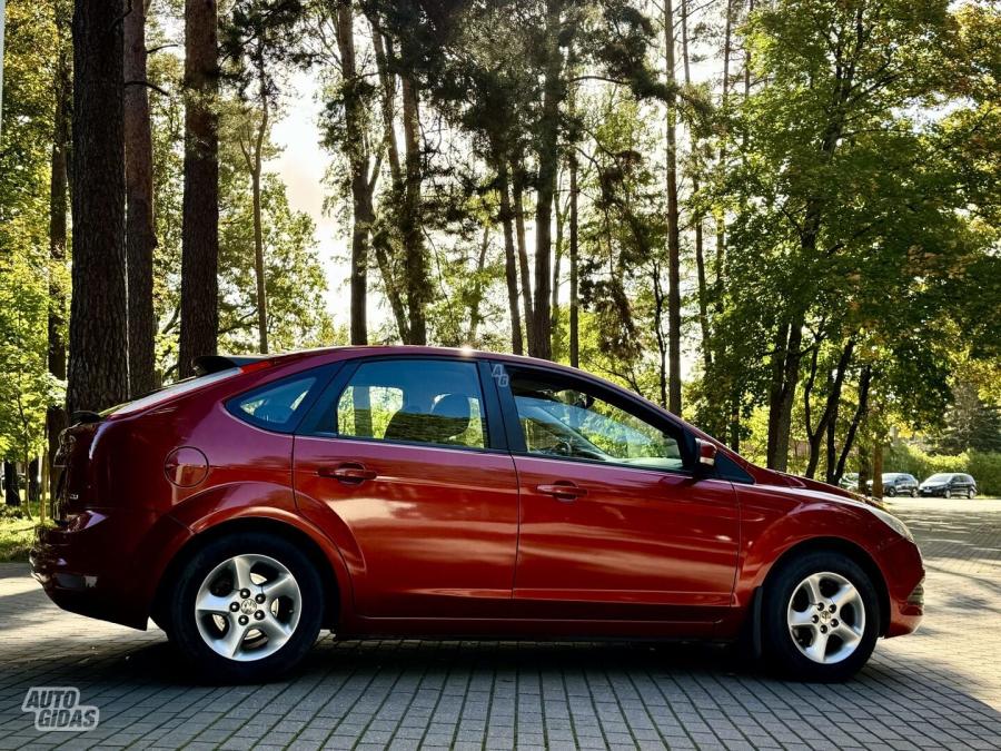 Ford Focus 2010 Alīta, ar dzinēja tilpumu 1.60 L un nobraukumu 155 tūkst. km par 3499 €, foto 18 vietnē AUTOMOTO.COM.LV