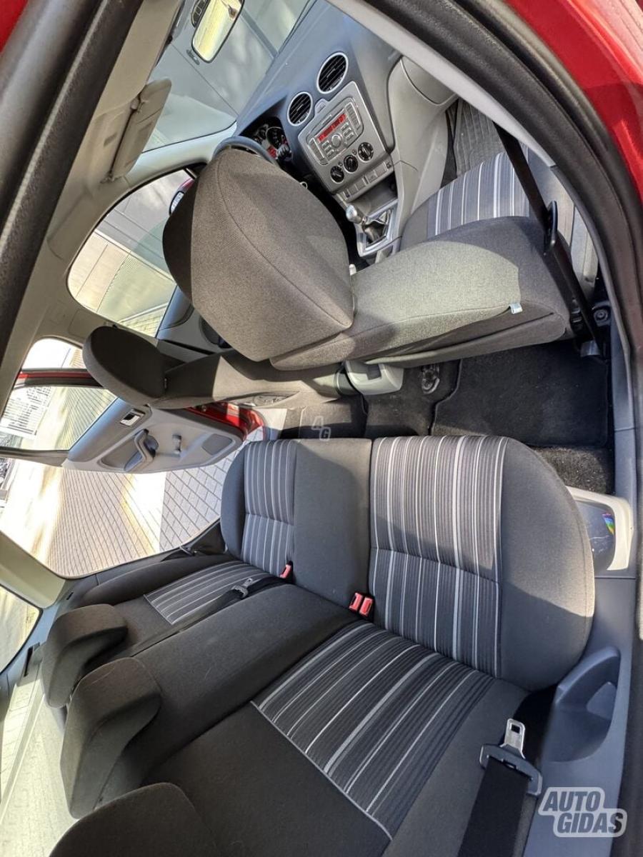 Ford Focus 2010 Alīta, ar dzinēja tilpumu 1.60 L un nobraukumu 155 tūkst. km par 3499 €, foto 27 vietnē AUTOMOTO.COM.LV