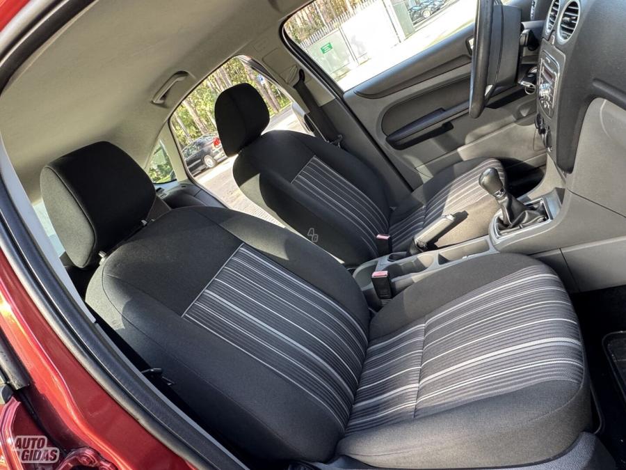 Ford Focus 2010 Alīta, ar dzinēja tilpumu 1.60 L un nobraukumu 155 tūkst. km par 3499 €, foto 30 vietnē AUTOMOTO.COM.LV