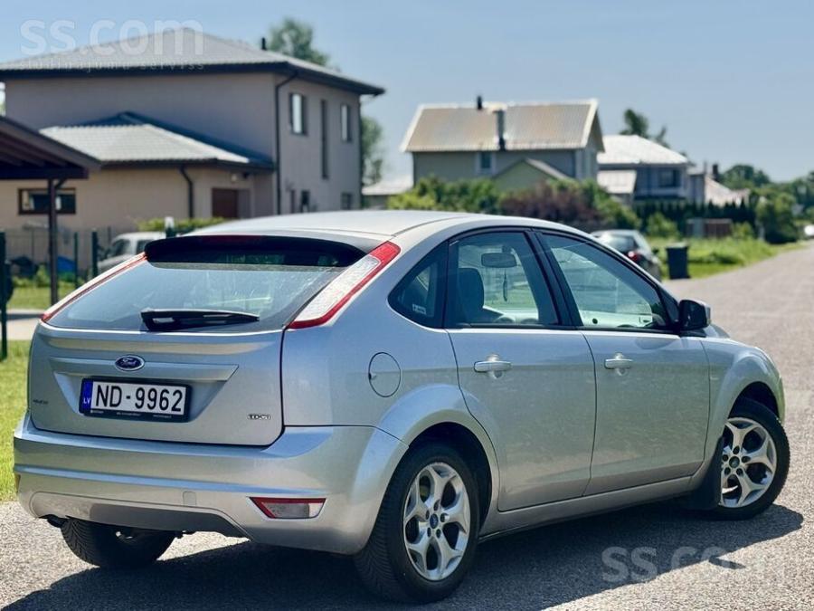 Ford Focus 2011 Rīga, ar dzinēja tilpumu 1.60 L un nobraukumu 235 tūkst. km par 2550 €, foto 8 vietnē AUTOMOTO.COM.LV
