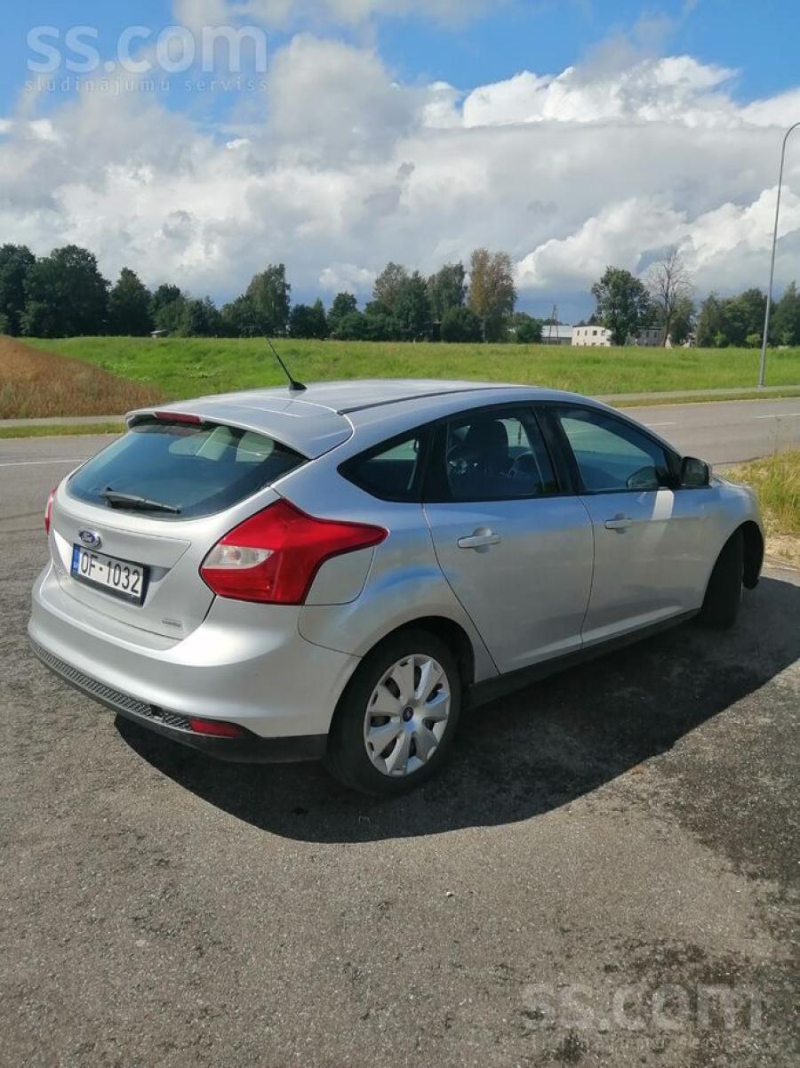 Ford Focus 2011 Rīga, ar dzinēja tilpumu 1.60 L un nobraukumu 291 tūkst. km par 2850 €, foto 3 vietnē AUTOMOTO.COM.LV