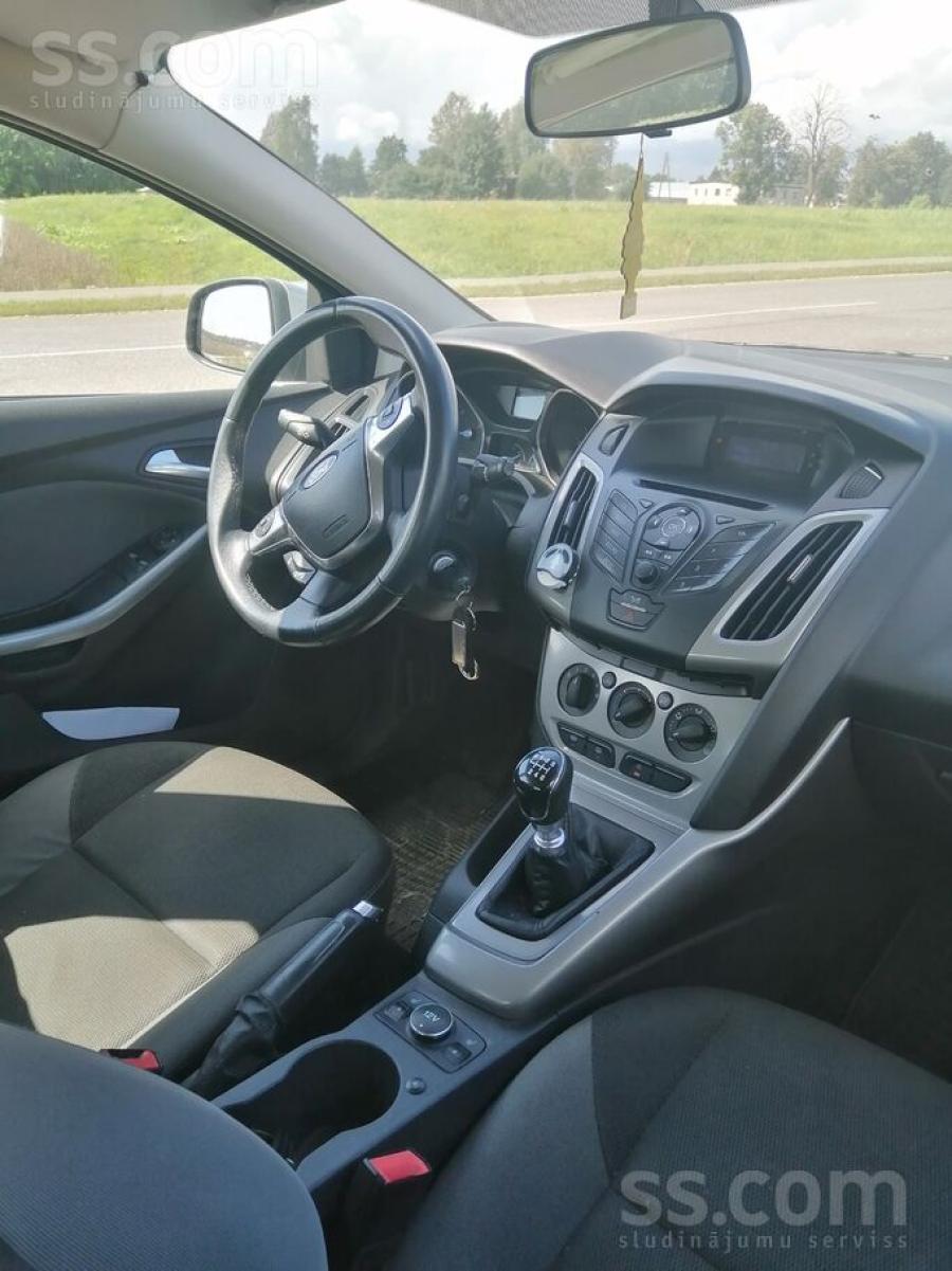 Ford Focus 2011 Rīga, ar dzinēja tilpumu 1.60 L un nobraukumu 291 tūkst. km par 2850 €, foto 4 vietnē AUTOMOTO.COM.LV