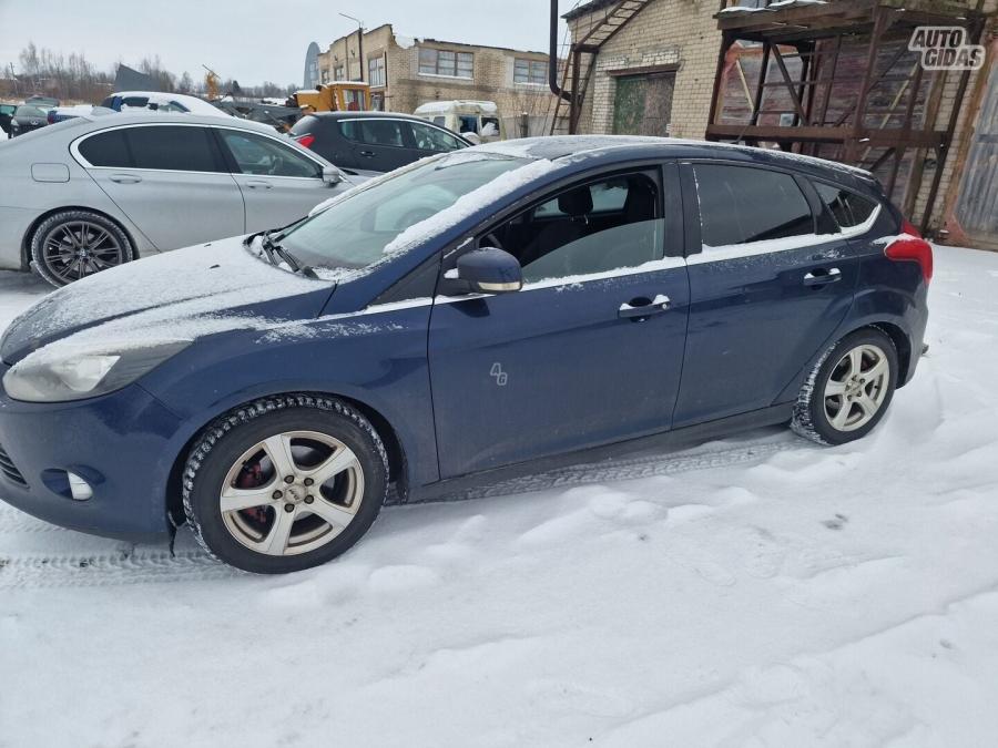Ford Focus 2011 Kelmė, ar dzinēja tilpumu 1.60 L un nobraukumu 301 tūkst. km par 1750 €, foto 4 vietnē AUTOMOTO.COM.LV