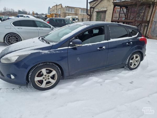 Ford Focus 2011 Kelmė, ar dzinēja tilpumu 1.60 L un nobraukumu 302 tūkst. km par 1750 €, foto 4 vietnē AUTOMOTO.COM.LV