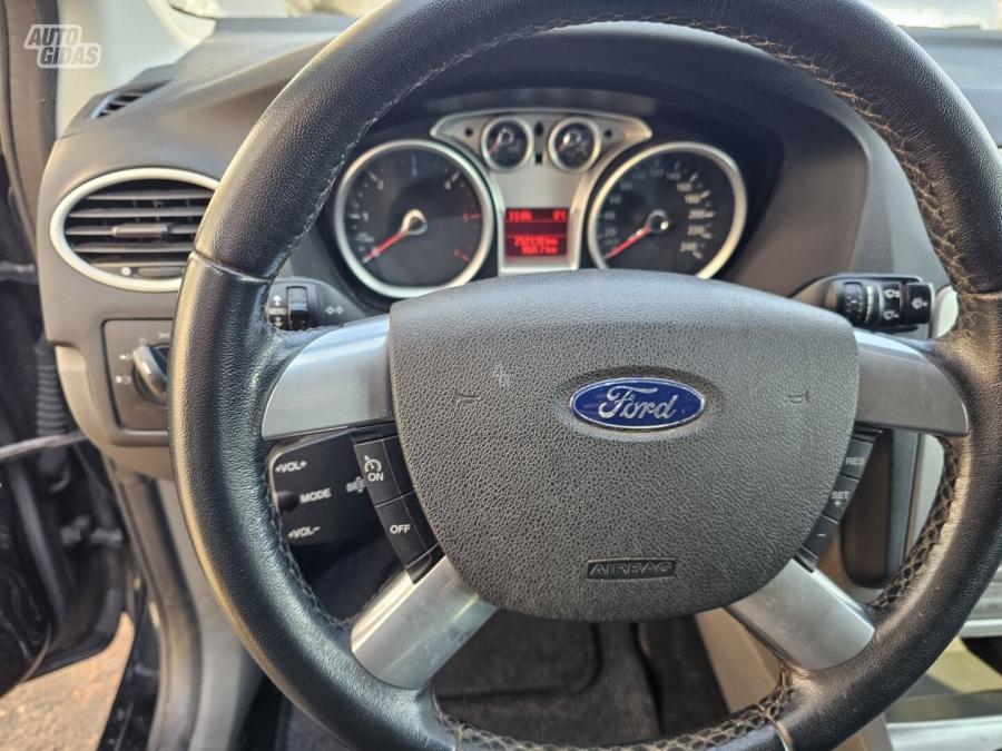 Ford Focus 2011 in Vilnius, with an engine capacity of 1.60 L and mileage of 252 thousand km for 2650 €, photo 13 on AUTOMOTO.COM.LV