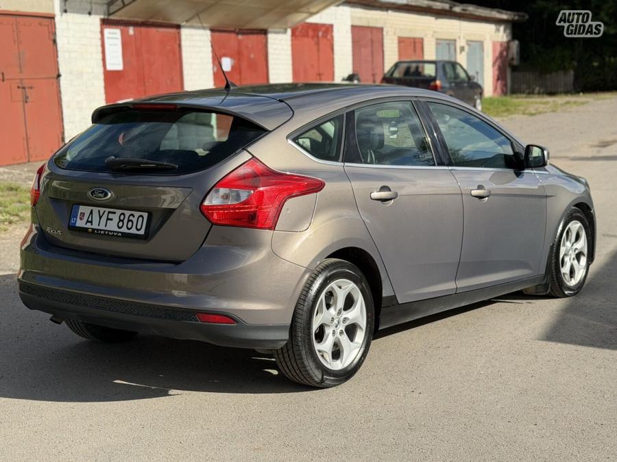 Ford Focus 2011 in Siauliai, with an engine capacity of 1.60 L and mileage of 427 thousand km for 1950 €, photo 10 on AUTOMOTO.COM.LV