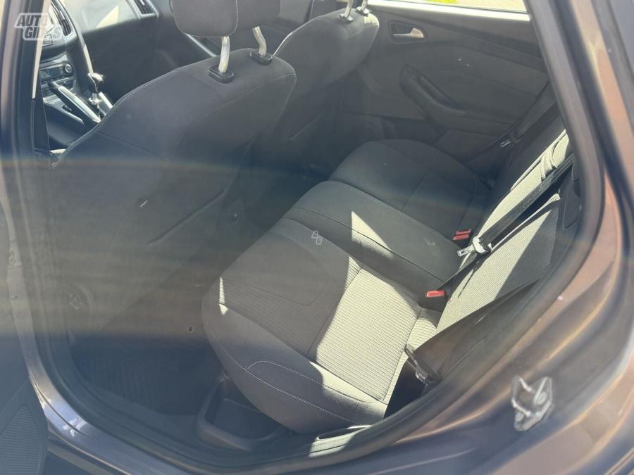 Ford Focus 2011 in Siauliai, with an engine capacity of 1.60 L and mileage of 427 thousand km for 1950 €, photo 12 on AUTOMOTO.COM.LV