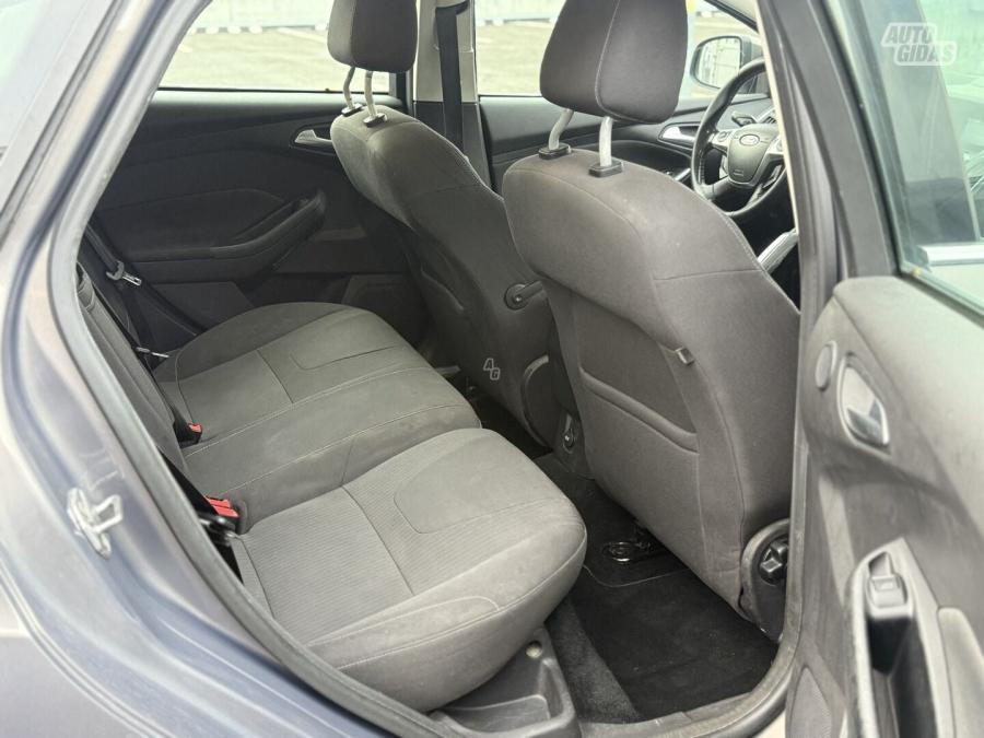 Ford Focus 2011 in Vilnius, with an engine capacity of 1.60 L and mileage of 280 thousand km for 2650 €, photo 7 on AUTOMOTO.COM.LV