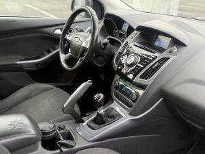Ford Focus 2011 in Vilnius, with an engine capacity of 1.60 L and mileage of 280 thousand km for 2650 €, photo 8 on AUTOMOTO.COM.LV