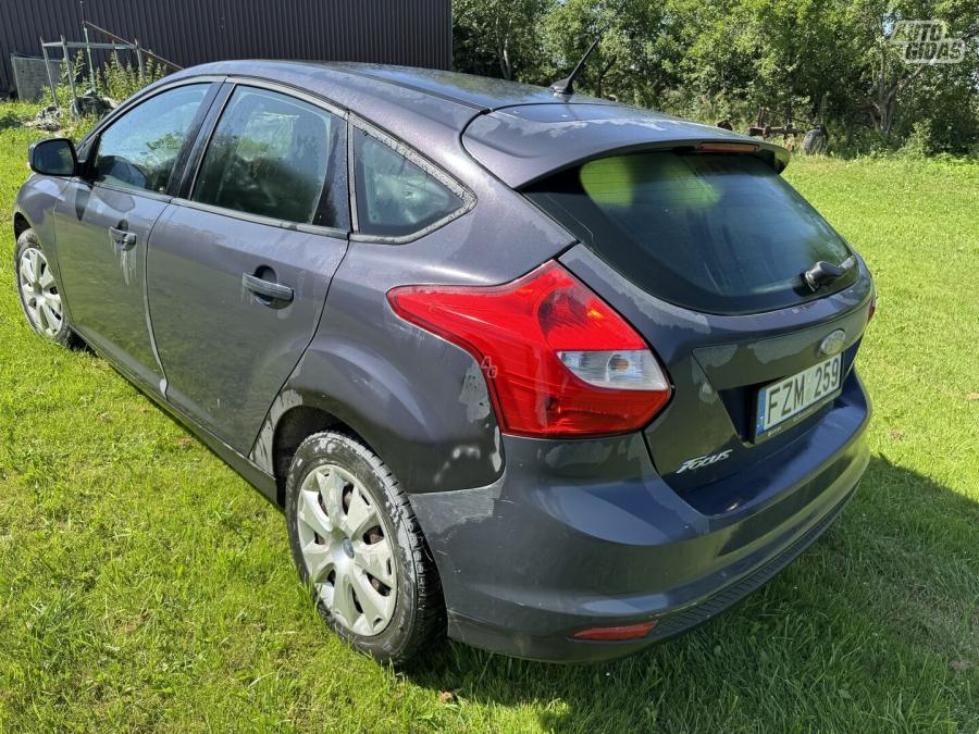Ford Focus 2012 in Vievis, with an engine capacity of 1.60 L and mileage of 306 thousand km for 800 €, photo 3 on AUTOMOTO.COM.LV