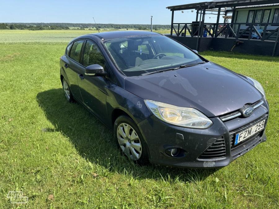Ford Focus 2012 in Vievis, with an engine capacity of 1.60 L and mileage of 306 thousand km for 800 €, photo 6 on AUTOMOTO.COM.LV
