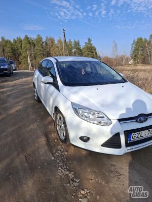 Ford Focus 2013 Viļņa, ar dzinēja tilpumu 1.00 L un nobraukumu 108 tūkst. km par 2400 €, foto 2 vietnē AUTOMOTO.COM.LV