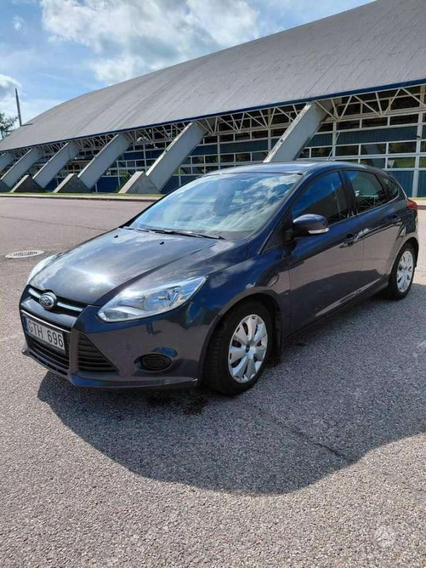 Ford Focus 2013 Viļņa vietnē Ford Focus 2013 Viļņa, ar dzinēja tilpumu 1.56 L un nobraukumu 147 tūkst. km par 3500 €, foto 3 vietnē AUTOMOTO.COM.LV